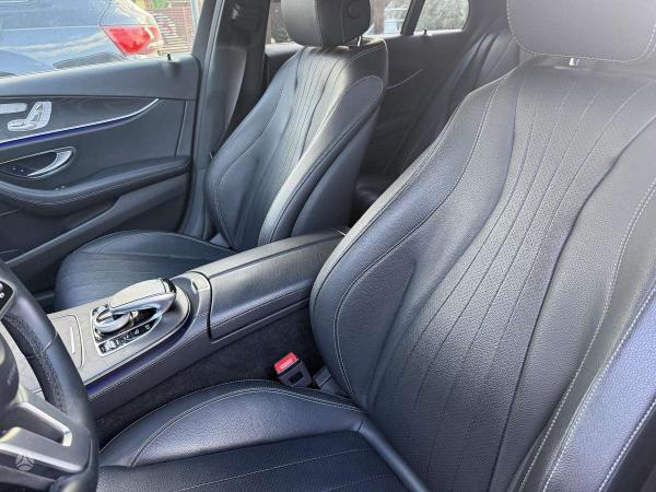 Black Mercedes-Benz E 300 2019 in Jurbarkas, with an engine capacity of 1.99 L and mileage of 69 thousand km for 27000 €, photo 7 on AUTOMOTO.COM.LV
