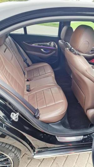 Black Mercedes-Benz E 300 2019 in Vilnius, with an engine capacity of 1.95 L and mileage of 215 thousand km for 28500 €, photo 10 on AUTOMOTO.COM.LV