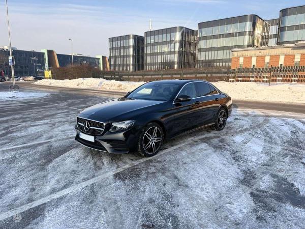 Melns Mercedes-Benz E 300 2020 Kauņa, ar dzinēja tilpumu 1.95 L un nobraukumu 190 tūkst. km par 20999 €, foto 1 vietnē AUTOMOTO.COM.LV