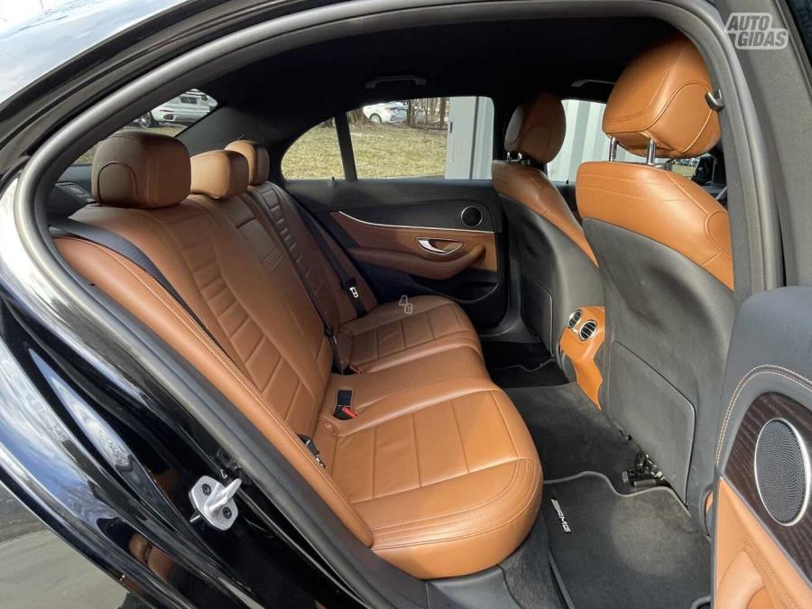 Melns Mercedes-Benz E 300 2020 Viļņa, ar dzinēja tilpumu 2.00 L un nobraukumu 95 tūkst. km par 28000 €, foto 8 vietnē AUTOMOTO.COM.LV