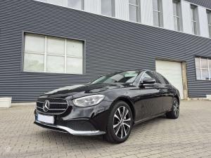 Black Mercedes-Benz E 300 2020 in Taurage, with an engine capacity of 2.00 L and mileage of 178 thousand km for 24900 €, photo 10 on AUTOMOTO.COM.LV