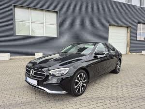 Black Mercedes-Benz E 300 2020 in Taurage, with an engine capacity of 2.00 L and mileage of 178 thousand km for 24900 €, photo 18 on AUTOMOTO.COM.LV