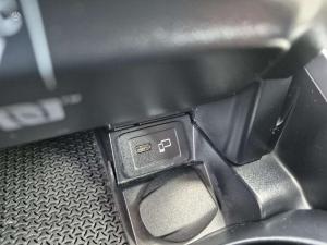 Black Mercedes-Benz E 300 2020 in Taurage, with an engine capacity of 2.00 L and mileage of 178 thousand km for 24900 €, photo 20 on AUTOMOTO.COM.LV