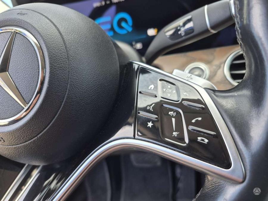 Black Mercedes-Benz E 300 2020 in Taurage, with an engine capacity of 2.00 L and mileage of 178 thousand km for 24900 €, photo 27 on AUTOMOTO.COM.LV