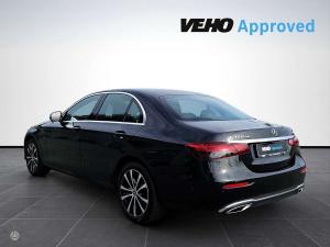 Черный Мерседес Е 300 2020 в Клайпеда, объемом двигателя 1.95 л и пробегом 95 тыс. км за 34500 €, фото 4 на AUTOMOTO.COM.LV
