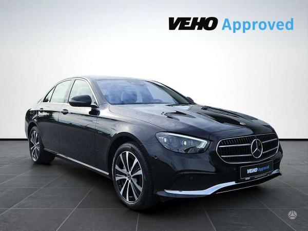 Черный Мерседес Е 300 2020 в Клайпеда, объемом двигателя 1.95 л и пробегом 95 тыс. км за 34500 €, фото 7 на AUTOMOTO.COM.LV