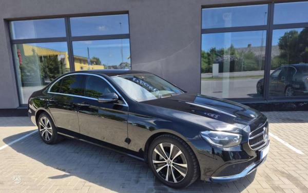 Melns Mercedes-Benz E 300 2020 Tauragė, ar dzinēja tilpumu 2.00 L un nobraukumu 178 tūkst. km par 24400 €, foto 8 vietnē AUTOMOTO.COM.LV
