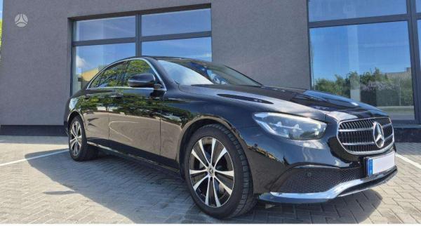 Melns Mercedes-Benz E 300 2020 Tauragė, ar dzinēja tilpumu 2.00 L un nobraukumu 178 tūkst. km par 24400 €, foto 9 vietnē AUTOMOTO.COM.LV