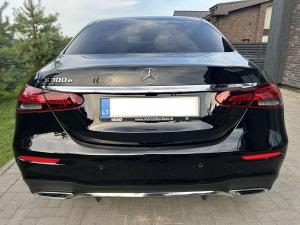 Melns Mercedes-Benz E 300 2021 Palanga, ar dzinēja tilpumu 1.99 L un nobraukumu 100 tūkst. km par 34500 €, foto 7 vietnē AUTOMOTO.COM.LV