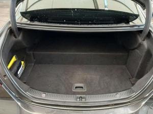 Melns Mercedes-Benz E 300 2022 Viļņa, ar dzinēja tilpumu 1.99 L un nobraukumu 142 tūkst. km par 34690 €, foto 16 vietnē AUTOMOTO.COM.LV