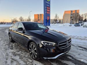 Black Mercedes-Benz E 300 2022 in Panevezys, with an engine capacity of 2.00 L and mileage of 446 thousand km for 19600 €, photo 8 on AUTOMOTO.COM.LV