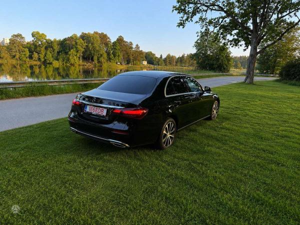 Melns Mercedes-Benz E 300 2022 Trakai, ar dzinēja tilpumu 1.95 L un nobraukumu 400 tūkst. km par 24000 €, foto 2 vietnē AUTOMOTO.COM.LV