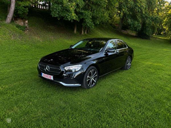 Melns Mercedes-Benz E 300 2022 Trakai, ar dzinēja tilpumu 1.95 L un nobraukumu 400 tūkst. km par 24000 €, foto 3 vietnē AUTOMOTO.COM.LV