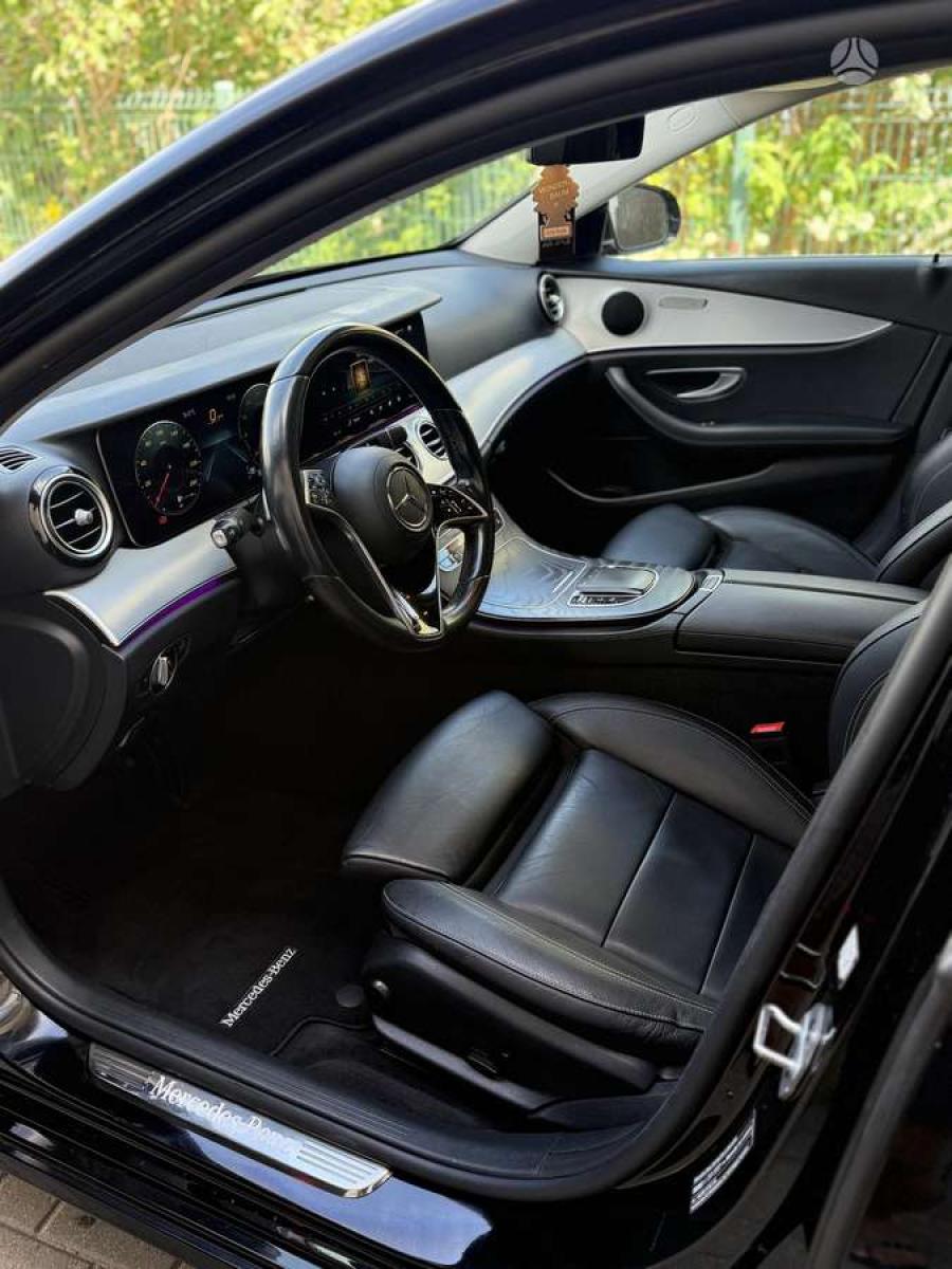 Melns Mercedes-Benz E 300 2022 Trakai, ar dzinēja tilpumu 1.95 L un nobraukumu 400 tūkst. km par 24000 €, foto 11 vietnē AUTOMOTO.COM.LV