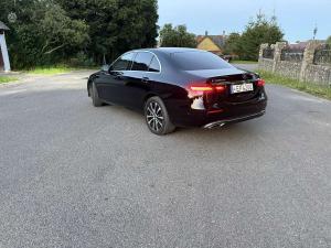 Melns Mercedes-Benz E 300 2022 Viļņa, ar dzinēja tilpumu 1.95 L un nobraukumu 400 tūkst. km par 23000 €, foto 5 vietnē AUTOMOTO.COM.LV