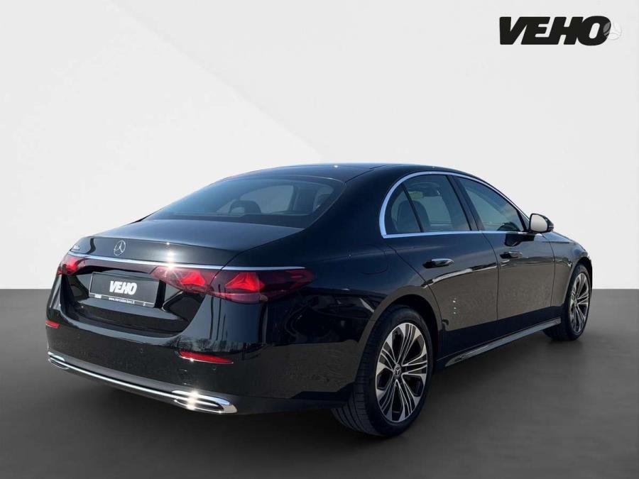 Melns Mercedes-Benz E 300 2024 Kauņa, ar dzinēja tilpumu 2.00 L un nobraukumu 20 tūkst. km par 47900 €, foto 6 vietnē AUTOMOTO.COM.LV