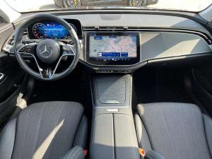 Melns Mercedes-Benz E 300 2024 Kauņa, ar dzinēja tilpumu 2.00 L un nobraukumu 20 tūkst. km par 47900 €, foto 12 vietnē AUTOMOTO.COM.LV