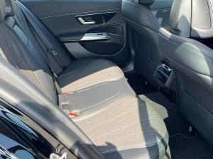 Melns Mercedes-Benz E 300 2024 Kauņa, ar dzinēja tilpumu 2.00 L un nobraukumu 20 tūkst. km par 47900 €, foto 18 vietnē AUTOMOTO.COM.LV