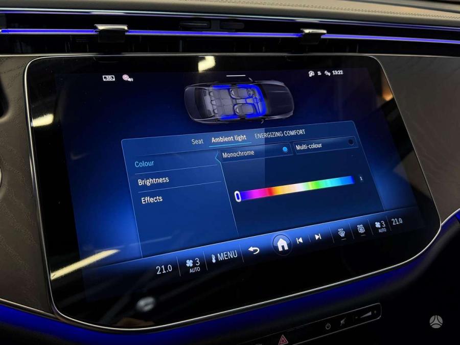 Черный Мерседес Е 300 2024 в Каунас, объемом двигателя 1.95 л и пробегом 34 тыс. км за 59990 €, фото 34 на AUTOMOTO.COM.LV