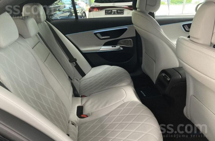 Black Mercedes-Benz E 300 2025 in Riga, with an engine capacity of 2.00 L and mileage of 22 thousand km for 76100 €, photo 12 on AUTOMOTO.COM.LV