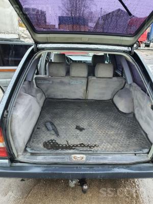 Melns Mercedes-Benz E 300 1992 Rīga, ar dzinēja tilpumu 3.00 L un nobraukumu 482 tūkst. km par 2000 €, foto 10 vietnē AUTOMOTO.COM.LV