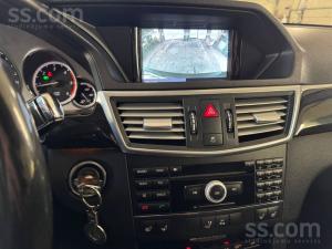 Melns Mercedes-Benz E 300 2010 Daugavpils, ar dzinēja tilpumu 3.00 L un nobraukumu 325 tūkst. km par 7850 €, foto 16 vietnē AUTOMOTO.COM.LV