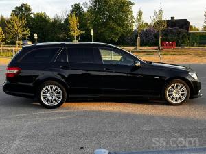 Черный Мерседес Е 300 2010 в Рига, объемом двигателя 3.00 л и пробегом 326 тыс. км за 7400 €, фото 5 на AUTOMOTO.COM.LV
