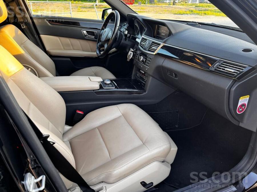 Черный Мерседес Е 300 2010 в Рига, объемом двигателя 3.00 л и пробегом 326 тыс. км за 7400 €, фото 18 на AUTOMOTO.COM.LV