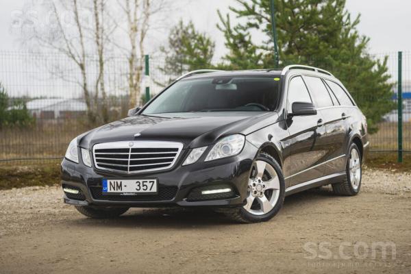 Melns Mercedes-Benz E 300 2010 Rīga, ar dzinēja tilpumu 3.00 L un nobraukumu 297 tūkst. km par 8790 €, foto 1 vietnē AUTOMOTO.COM.LV