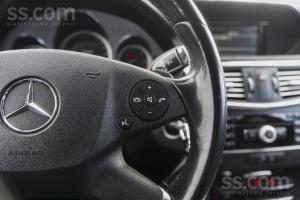 Черный Мерседес Е 300 2010 в Рига, объемом двигателя 3.00 л и пробегом 297 тыс. км за 8790 €, фото 17 на AUTOMOTO.COM.LV