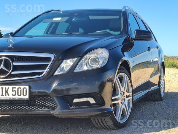 Black Mercedes-Benz E 300 2011 in Riga, with an engine capacity of 3.00 L and mileage of 220 thousand km for 10390 €, photo 1 on AUTOMOTO.COM.LV