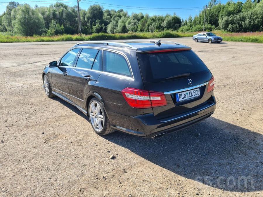 Melns Mercedes-Benz E 300 2011 Rīga, ar dzinēja tilpumu 3.00 L un nobraukumu 220 tūkst. km par 10390 €, foto 5 vietnē AUTOMOTO.COM.LV