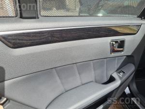 Melns Mercedes-Benz E 300 2011 Rīga, ar dzinēja tilpumu 3.00 L un nobraukumu 220 tūkst. km par 10390 €, foto 20 vietnē AUTOMOTO.COM.LV