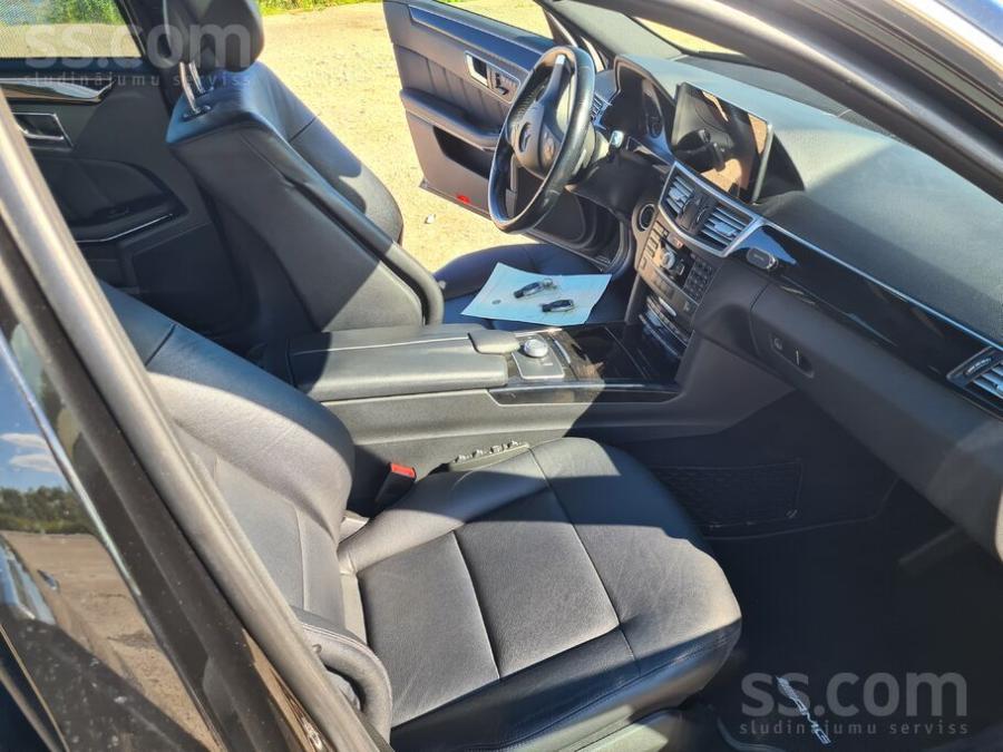 Melns Mercedes-Benz E 300 2011 Rīga, ar dzinēja tilpumu 3.00 L un nobraukumu 220 tūkst. km par 10390 €, foto 24 vietnē AUTOMOTO.COM.LV