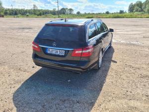 Melns Mercedes-Benz E 300 2011 Rīga, ar dzinēja tilpumu 3.00 L un nobraukumu 220 tūkst. km par 10390 €, foto 26 vietnē AUTOMOTO.COM.LV