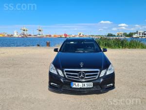 Melns Mercedes-Benz E 300 2011 Rīga, ar dzinēja tilpumu 3.00 L un nobraukumu 220 tūkst. km par 10390 €, foto 28 vietnē AUTOMOTO.COM.LV