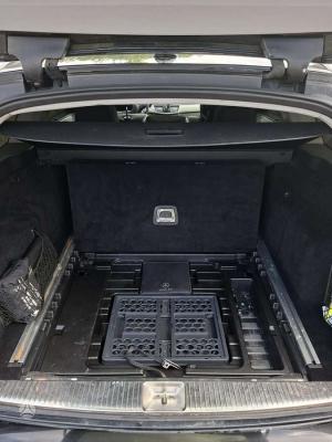 Melns Mercedes-Benz E 300 2011 Klaipėda, ar dzinēja tilpumu 2.99 L un nobraukumu 437 tūkst. km par 5900 €, foto 7 vietnē AUTOMOTO.COM.LV