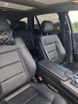 Melns Mercedes-Benz E 300 2011 Klaipėda, ar dzinēja tilpumu 2.99 L un nobraukumu 437 tūkst. km par 5900 €, foto 11 vietnē AUTOMOTO.COM.LV