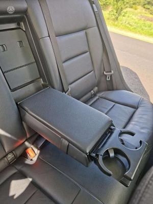 Melns Mercedes-Benz E 300 2011 Klaipėda, ar dzinēja tilpumu 2.99 L un nobraukumu 437 tūkst. km par 5900 €, foto 14 vietnē AUTOMOTO.COM.LV