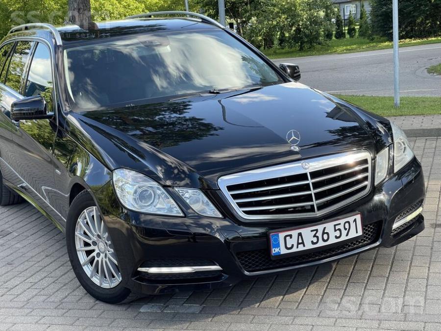 Черный Мерседес Е 300 2012 в Юрмала, объемом двигателя 3.00 л и пробегом 0 тыс. км за 6650 €, фото 14 на AUTOMOTO.COM.LV