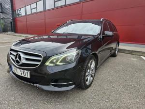 Black Mercedes-Benz E 300 2013 in Kaunas, with an engine capacity of 2.99 L and mileage of 361 thousand km for 7700 €, photo 9 on AUTOMOTO.COM.LV