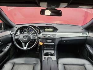 Black Mercedes-Benz E 300 2013 in Kaunas, with an engine capacity of 2.99 L and mileage of 361 thousand km for 7700 €, photo 28 on AUTOMOTO.COM.LV