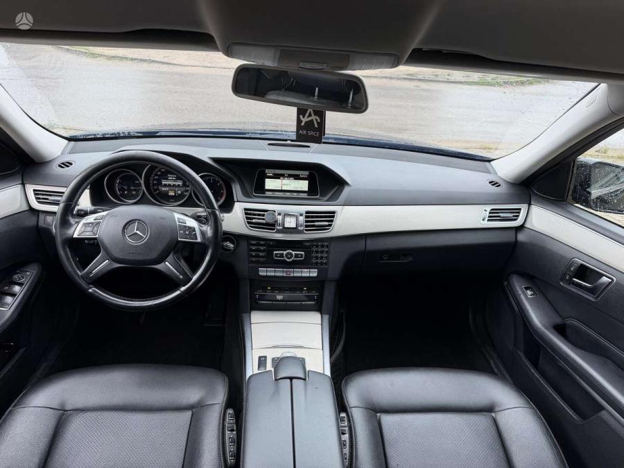 Melns Mercedes-Benz E 300 2014 Kauņa, ar dzinēja tilpumu 2.14 L un nobraukumu 310 tūkst. km par 5650 €, foto 10 vietnē AUTOMOTO.COM.LV