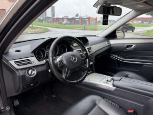 Melns Mercedes-Benz E 300 2014 Kauņa, ar dzinēja tilpumu 2.14 L un nobraukumu 310 tūkst. km par 5650 €, foto 12 vietnē AUTOMOTO.COM.LV