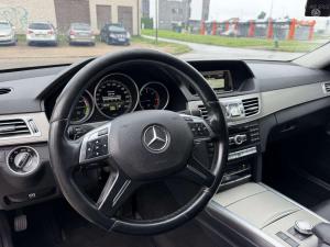 Melns Mercedes-Benz E 300 2014 Kauņa, ar dzinēja tilpumu 2.14 L un nobraukumu 310 tūkst. km par 5650 €, foto 13 vietnē AUTOMOTO.COM.LV