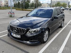 Черный Мерседес Е 300 2015 в Рига, объемом двигателя 3.00 л и пробегом 294 тыс. км за 9600 €, фото 4 на AUTOMOTO.COM.LV