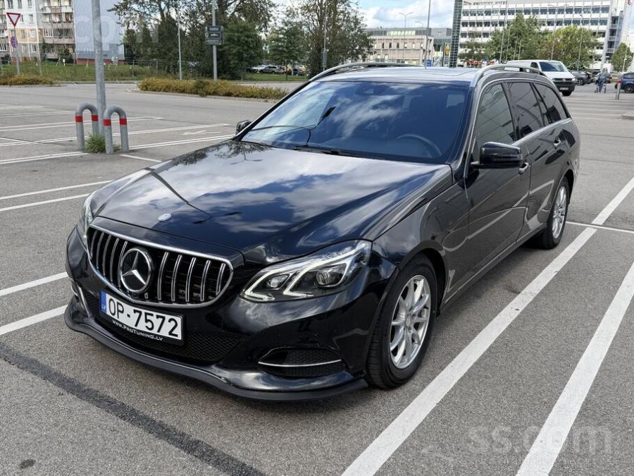 Черный Мерседес Е 300 2015 в Рига, объемом двигателя 3.00 л и пробегом 294 тыс. км за 9600 €, фото 4 на AUTOMOTO.COM.LV