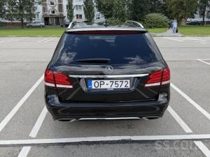 Черный Мерседес Е 300 2015 в Рига, объемом двигателя 3.00 л и пробегом 294 тыс. км за 9600 €, фото 6 на AUTOMOTO.COM.LV