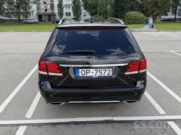 Черный Мерседес Е 300 2015 в Рига, объемом двигателя 3.00 л и пробегом 294 тыс. км за 9600 €, фото 6 на AUTOMOTO.COM.LV