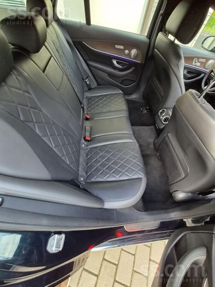 Black Mercedes-Benz E 300 2017 in Riga, with an engine capacity of 3.00 L and mileage of 190 thousand km for 28000 €, photo 20 on AUTOMOTO.COM.LV